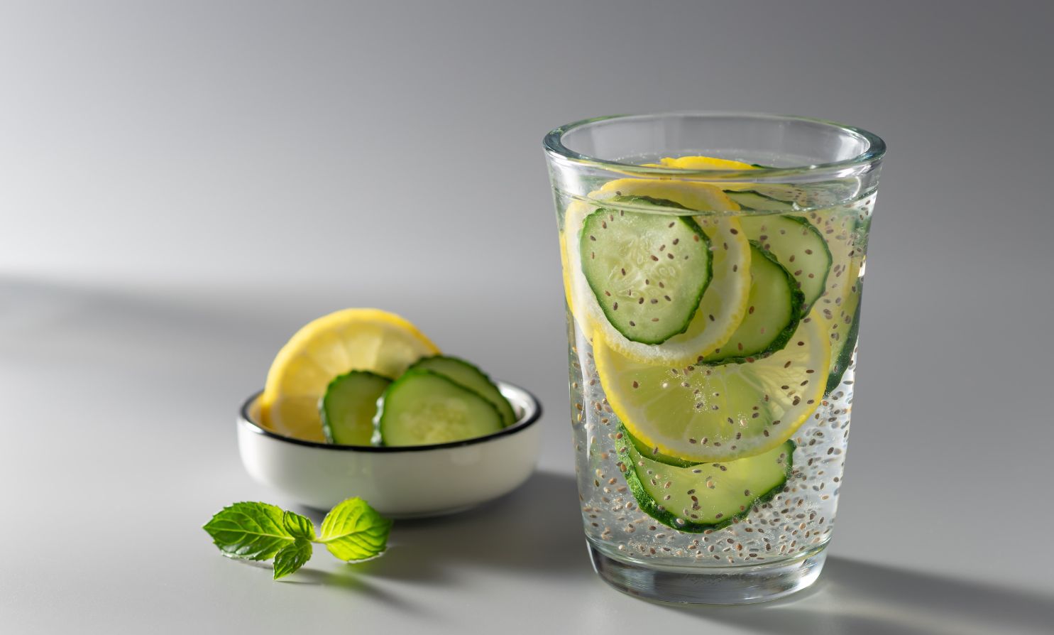 8 Hydrating Anti-aging Summer Drinks To Keep You Cool
